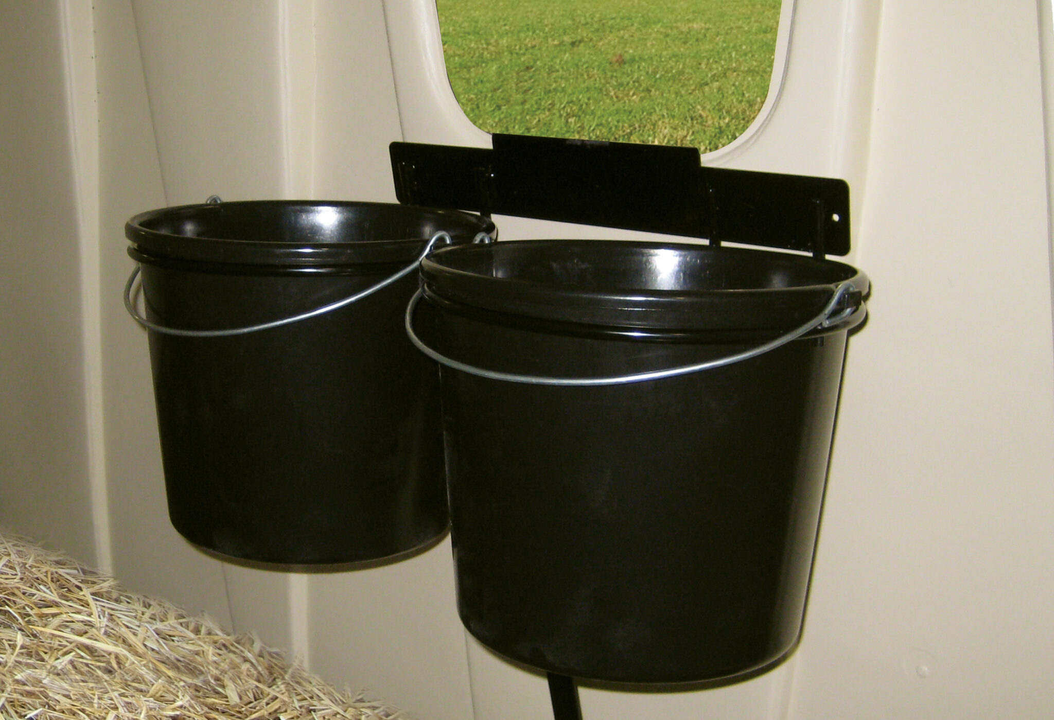 Standard Outdoor Calf Hutch - Plastic | Calf-Tel
